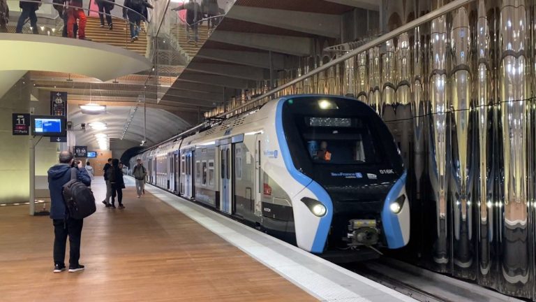 La Défense : comment rejoindre le RER E depuis les quais de la ligne U